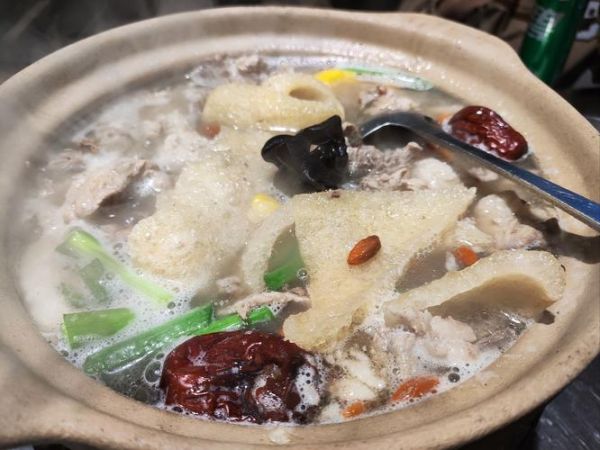 羊肉汤锅怎么做_羊肉汤锅去膻技巧-第1张图片-山城妙识