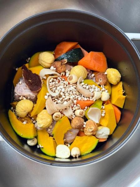 板栗小南瓜怎么做好吃_板栗小南瓜的家常做法大全-第2张图片-山城妙识