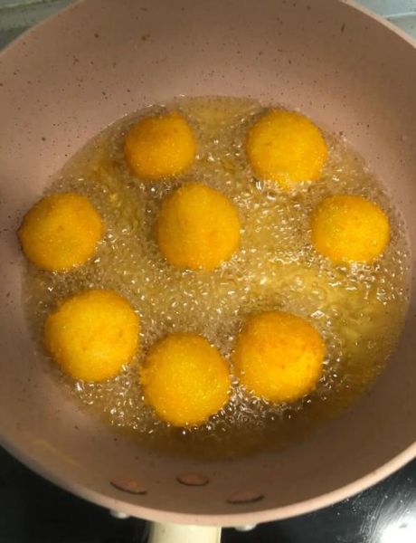 炸元宵怎么做_冻元宵可以直接炸吗-第1张图片-山城妙识