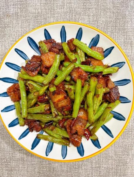 豆角炒肉怎么做_饭店豆角炒肉的做法-第3张图片-山城妙识