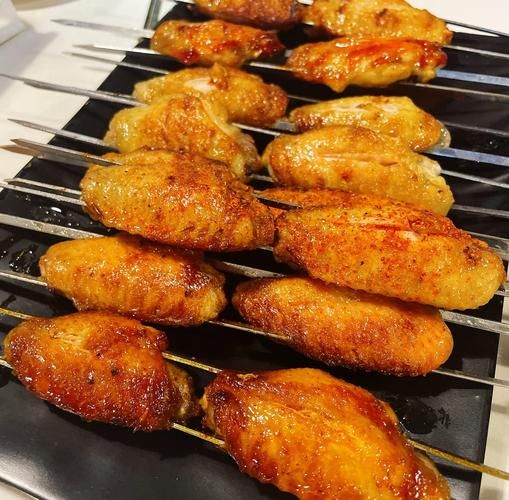 疯狂烤翅加盟多少钱_开店成本明细-第2张图片-山城妙识 疯狂烤翅加盟多少钱_开店成本明细-第2张图片-山城妙识