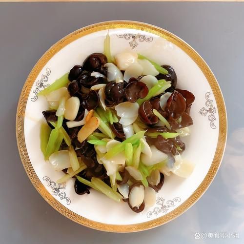 百合怎么炒好吃_百合炒什么最搭配-第2张图片-山城妙识