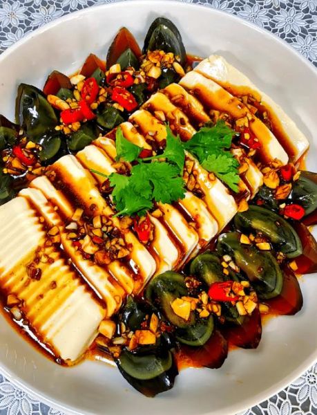 皮蛋豆腐怎么做_皮蛋豆腐热量高吗-第1张图片-山城妙识