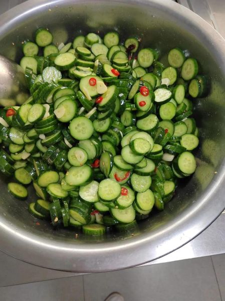 乳瓜怎么吃_乳瓜可以生吃吗-第1张图片-山城妙识