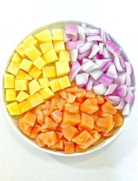 红烧土豆鸡胸肉怎么做_土豆鸡胸肉怎么做好吃-第1张图片-山城妙识