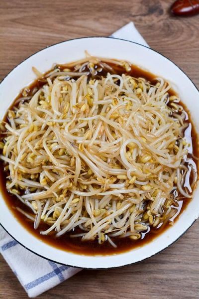 醋溜绿豆芽怎么炒好吃_绿豆芽焯水还是不焯水-第3张图片-山城妙识