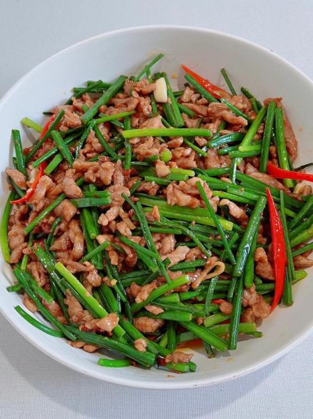 炒韭菜花怎么炒好吃_韭菜花炒制的家常技巧-第1张图片-山城妙识