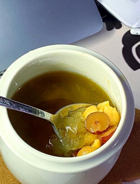 隔夜的银耳汤再煮一下能喝吗_银耳汤隔夜怎么保存-第3张图片-山城妙识