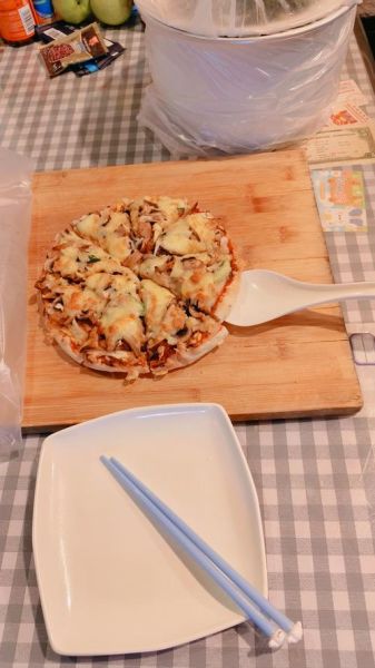 面包披萨怎么做_面包披萨的家常做法-第3张图片-山城妙识