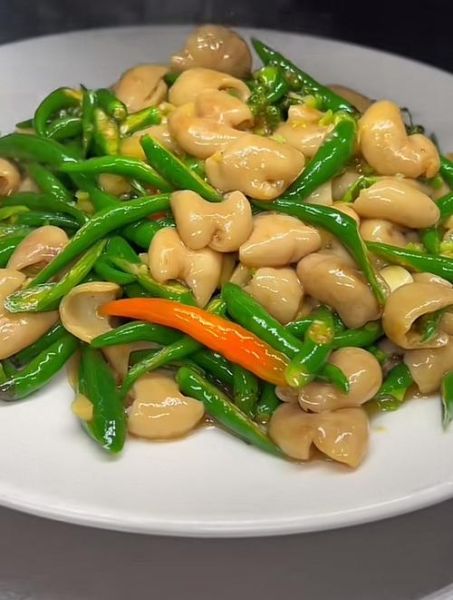 尖椒熘肥肠怎么做_肥肠怎么去除异味-第1张图片-山城妙识 尖椒熘肥肠怎么做_肥肠怎么去除异味-第1张图片-山城妙识