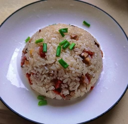 生炒糯米饭怎么做_生炒糯米饭用长粒还是圆粒糯米-第3张图片-山城妙识