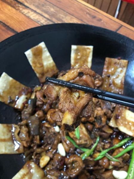 安徽特色菜有哪些_安徽菜为什么那么鲜-第1张图片-山城妙识