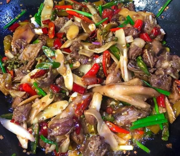 姜爆鸭子怎么做_川菜姜爆鸭子的正宗做法-第2张图片-山城妙识