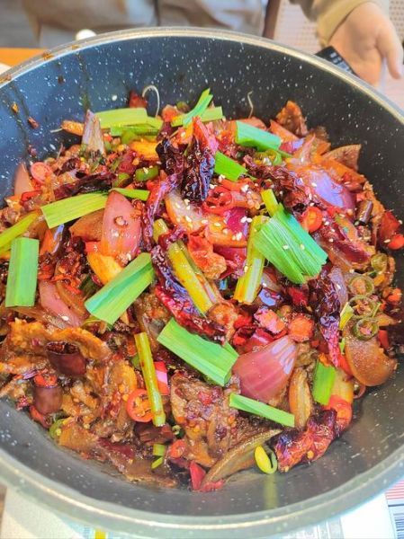 干锅牛肉的做法_干锅牛肉需要哪些配料-第1张图片-山城妙识 干锅牛肉的做法_干锅牛肉需要哪些配料-第1张图片-山城妙识