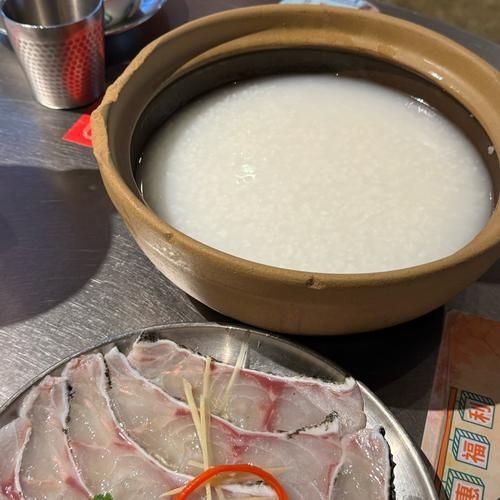 广东生鱼粥怎么做_生鱼片下锅前要不要焯水-第1张图片-山城妙识