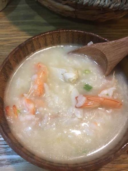 明虾煲粥怎么做_明虾粥要煮多久才鲜-第3张图片-山城妙识