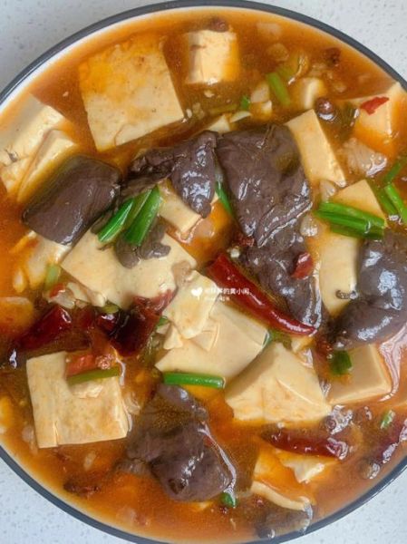 猪血豆腐汤怎么做_猪血豆腐汤的家常做法-第3张图片-山城妙识