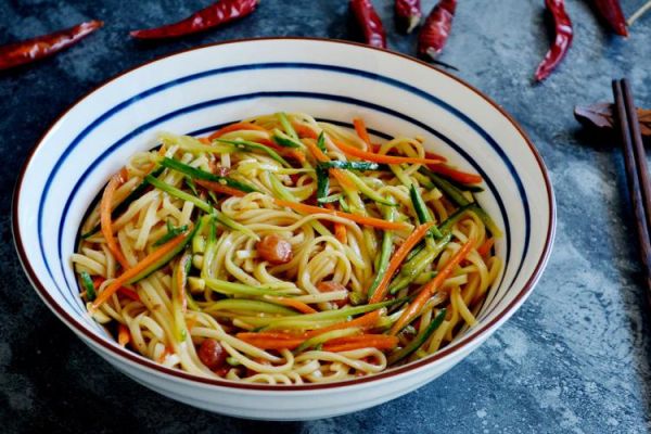 凉拌面条怎么做好吃_凉拌面条的家常做法-第3张图片-山城妙识