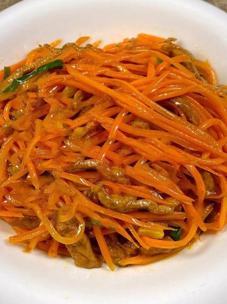 炒红萝卜丝怎么炒好吃_红萝卜丝炒多久才脆-第1张图片-山城妙识