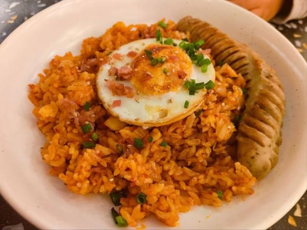 辣白菜炒饭怎么做_辣白菜炒饭图片高清大图-第3张图片-山城妙识