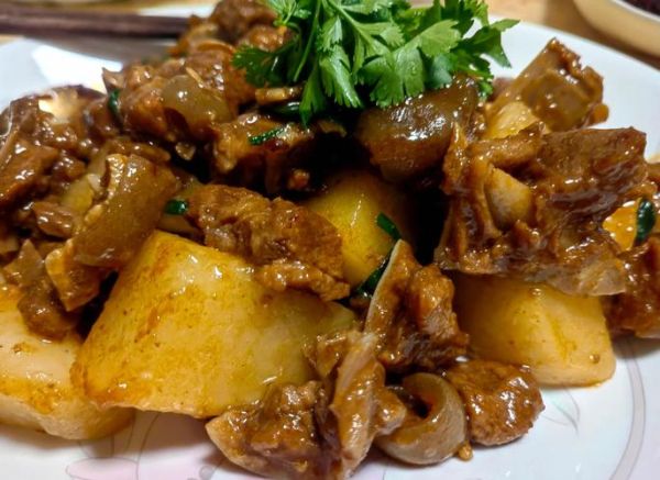 红烧羊肉炖萝卜怎么做_红烧羊肉炖萝卜视频教程-第1张图片-山城妙识