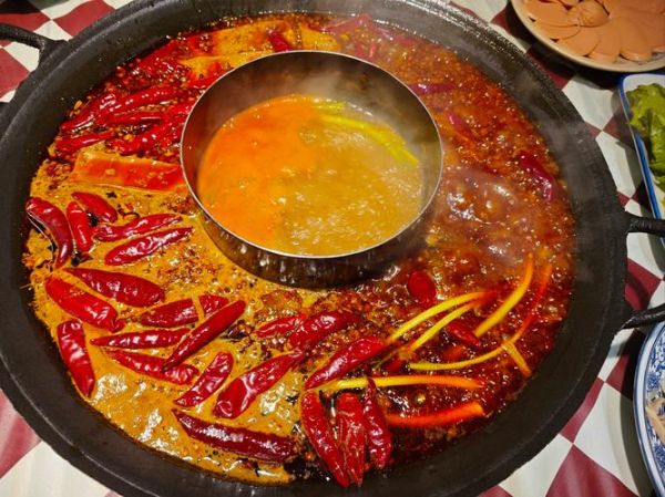 四川美食有哪些_四川火锅为什么辣而不燥-第1张图片-山城妙识