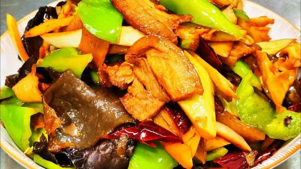 烧肉炒什么菜好吃_烧肉搭配蔬菜推荐-第1张图片-山城妙识