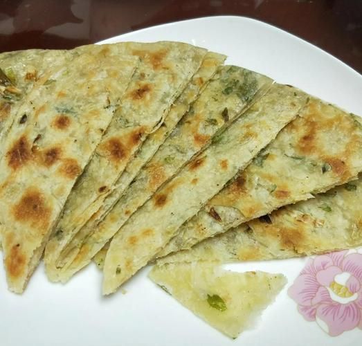 葱花饼怎么做才松软_葱花饼的家常做法视频-第3张图片-山城妙识