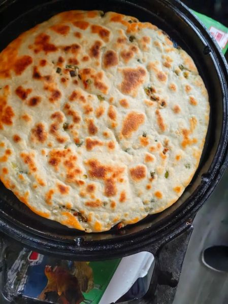 葱花饼怎么做才松软_葱花饼的家常做法视频-第2张图片-山城妙识