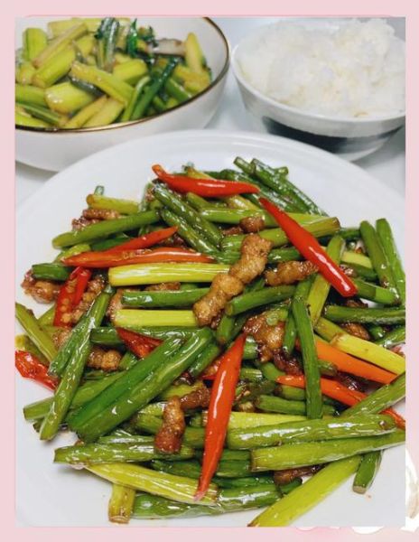 蒜苗尖椒炒肉丝怎么做_家常做法窍门-第3张图片-山城妙识