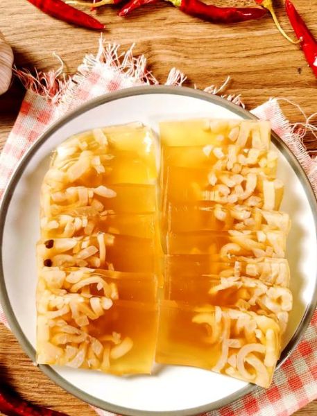 怎样熬肉皮冻更好吃_肉皮冻怎么熬才Q弹-第2张图片-山城妙识