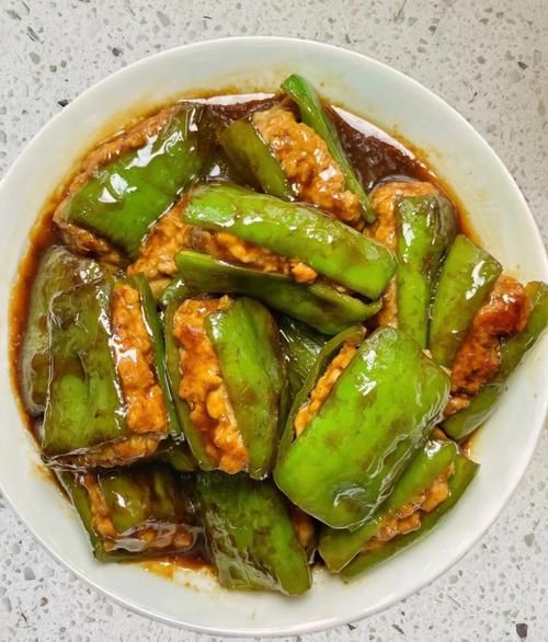 青椒酿肉怎么做_青椒酿肉家常做法-第3张图片-山城妙识