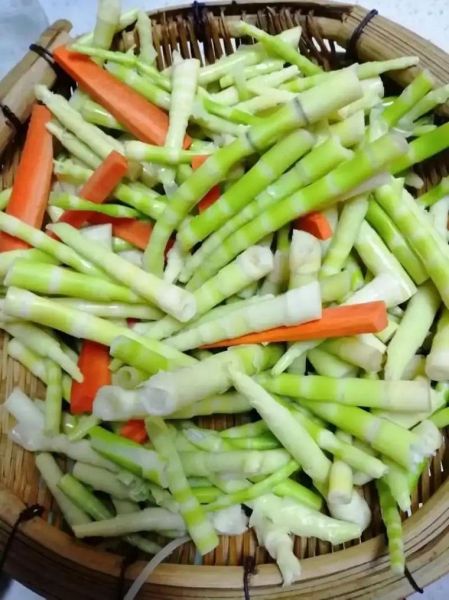 新鲜竹笋怎么煮_竹笋焯水几分钟-第1张图片-山城妙识