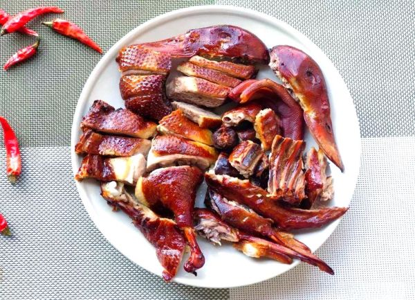 糖熏熟食的正确方法_糖熏熟食用什么糖最好-第1张图片-山城妙识 糖熏熟食的正确方法_糖熏熟食用什么糖最好-第1张图片-山城妙识