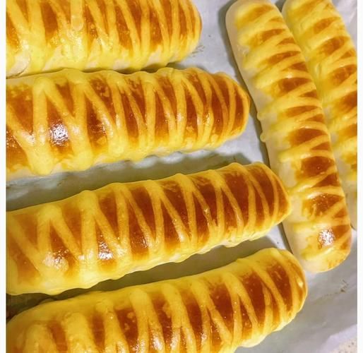 毛毛虫面包怎么做_毛毛虫面包配方比例-第2张图片-山城妙识