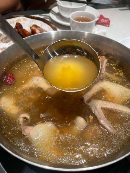 乳鸽怎么炖最补_乳鸽的功效与禁忌-第3张图片-山城妙识