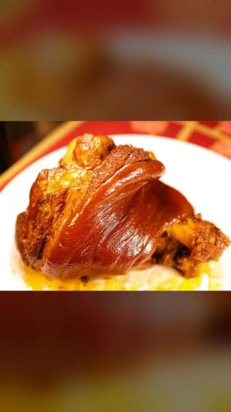 五香酱肘子家常做法_怎么做好吃-第2张图片-山城妙识