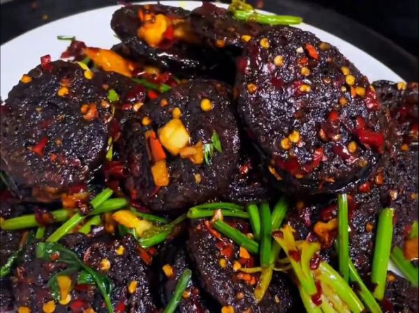 猪血肠怎么做_猪血肠的做法大全视频-第2张图片-山城妙识