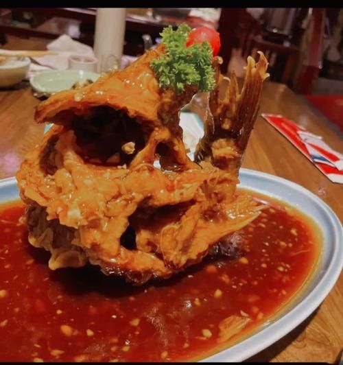 糖醋鲤鱼怎么做才好吃_糖醋鲤鱼外酥里嫩的秘诀-第3张图片-山城妙识