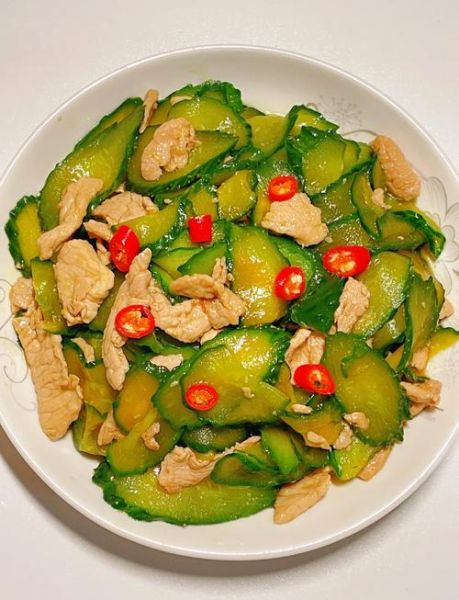 青瓜炒肉卷怎么做_青瓜炒肉卷热量高吗-第1张图片-山城妙识