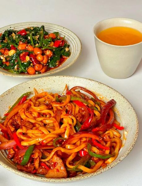 干炒面怎么炒不粘锅_干炒面的做法大全家常-第1张图片-山城妙识