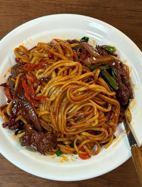 干炒面怎么炒不粘锅_干炒面的做法大全家常-第3张图片-山城妙识