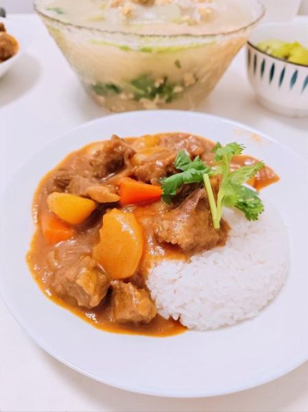 咖喱牛肉饭怎么做_咖喱牛肉饭用哪种咖喱块-第2张图片-山城妙识 咖喱牛肉饭怎么做_咖喱牛肉饭用哪种咖喱块-第2张图片-山城妙识