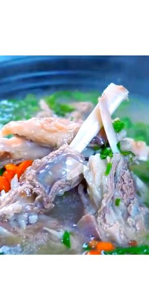 羊肉萝卜汤最正宗的做法_为什么先焯水再慢炖-第3张图片-山城妙识 羊肉萝卜汤最正宗的做法_为什么先焯水再慢炖-第3张图片-山城妙识