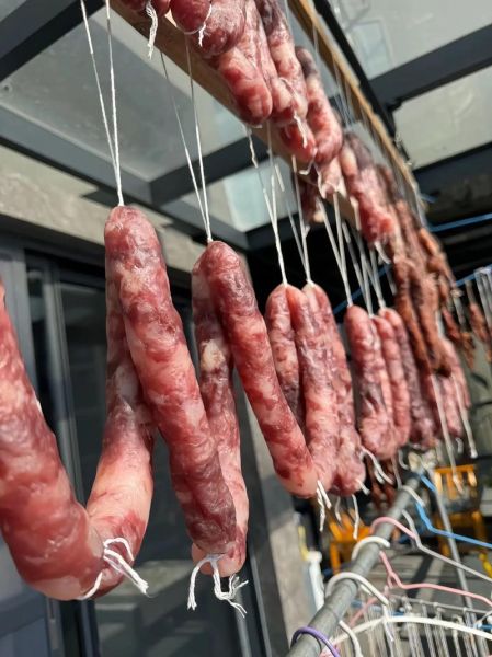 原味香肠怎么做_正宗配方比例-第1张图片-山城妙识