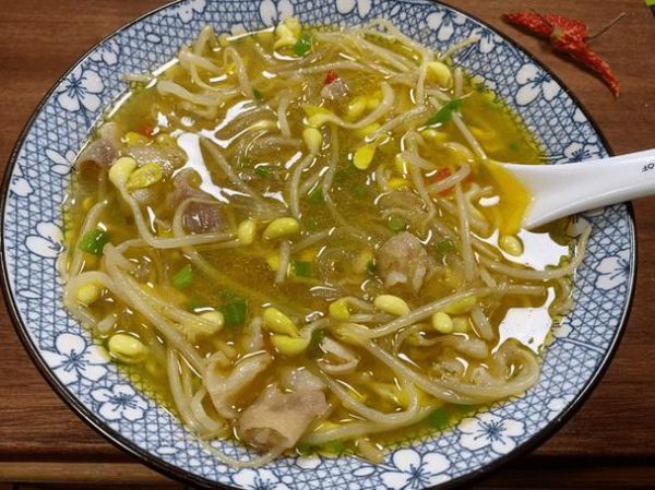 水煮黄豆芽怎么做_水煮黄豆芽焯水吗-第2张图片-山城妙识