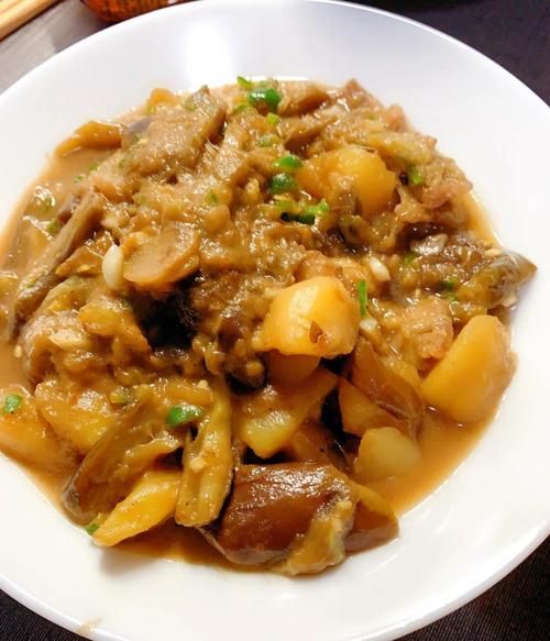 茄子炖土豆怎么做_茄子炖土豆用不用焯水-第3张图片-山城妙识 茄子炖土豆怎么做_茄子炖土豆用不用焯水-第3张图片-山城妙识