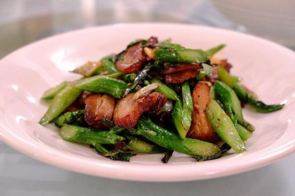 烟熏肉炒什么菜好吃_经典搭配推荐-第3张图片-山城妙识