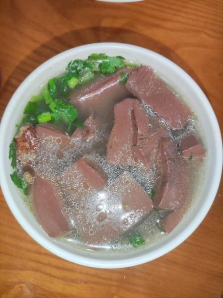 猪血汤怎么做好吃_猪血汤的做法家常-第1张图片-山城妙识