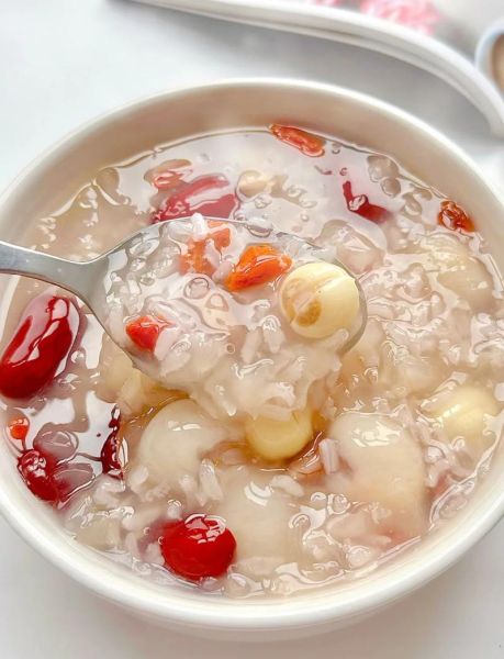 莲子粥的做法_莲子粥的配料有哪些-第1张图片-山城妙识